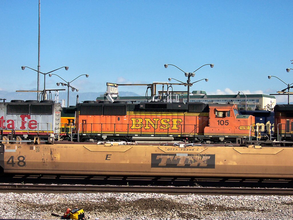 BNSF 105